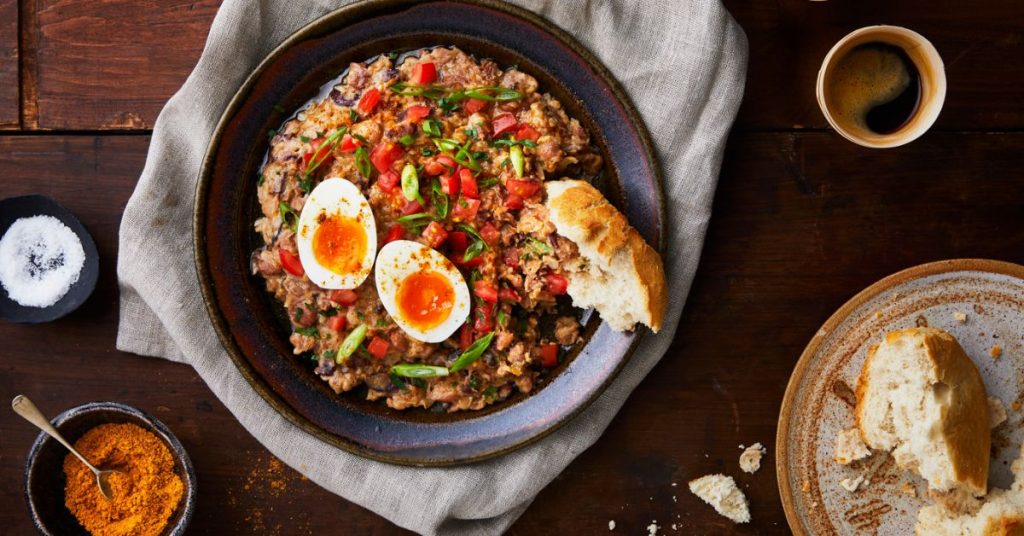 Ful Medames: A Hearty and Flavorful Ethiopian Fava Bean Stew - Ethio Geek